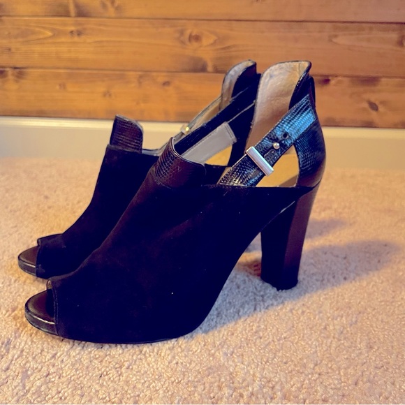 Ann Taylor | Shoes | Black Chunky Opentoed Heels | Poshmark